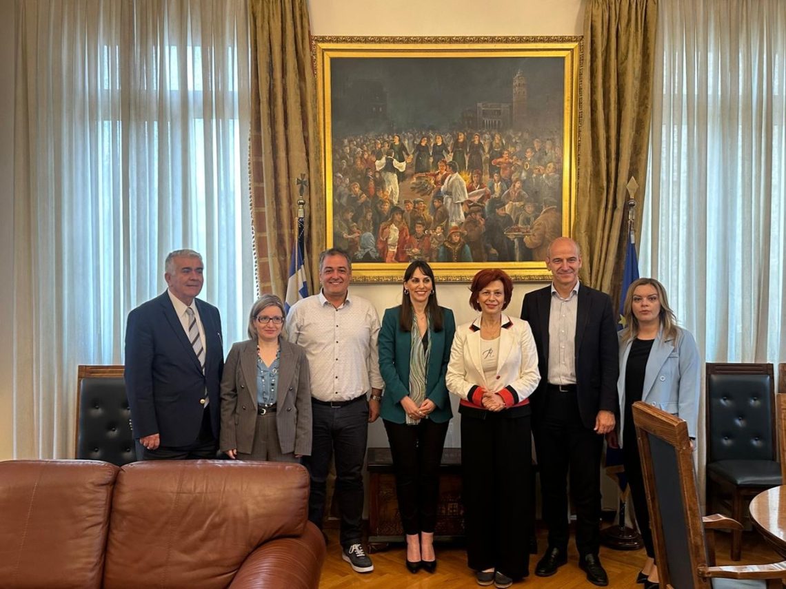Η υφυπουργός Εσωτερικών Βιβή Χαραλαμπογιάννη στο δημαρχείο Κοζάνης-Τι ...