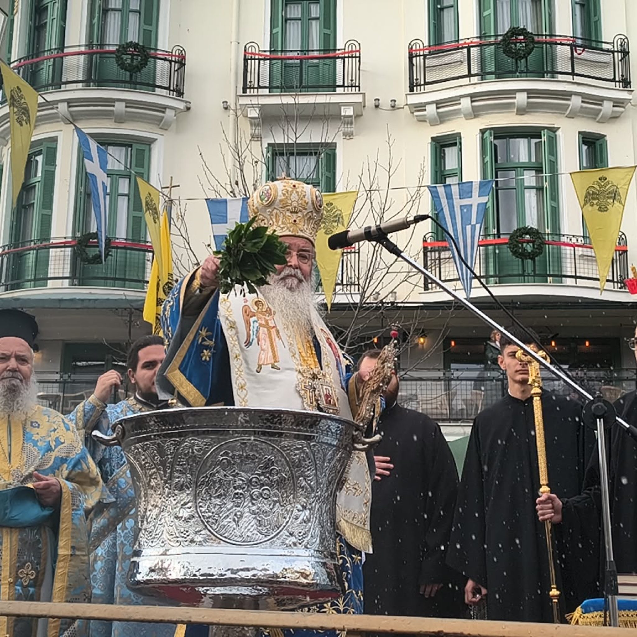 Kozanimedia: Η λειτουργία των Θεοφανείων στην κεντρική πλατεία Κοζάνης ...